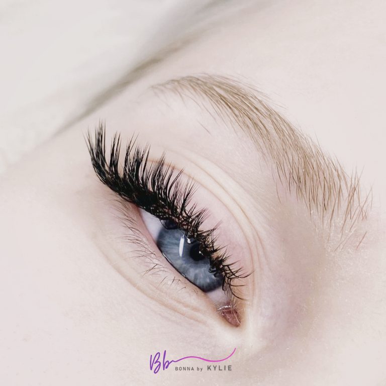 From Allergies To Infections: Common Eyelash Extension Complications ...